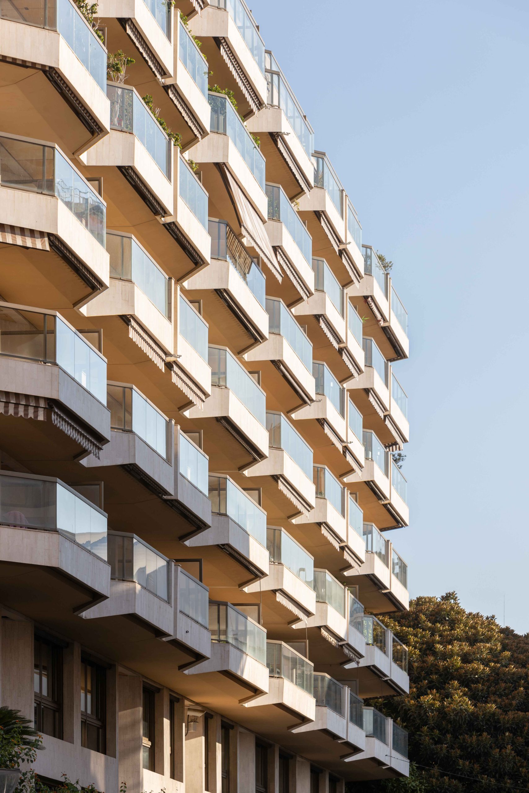 Chasing contemporary and minimalist architecture in Monaco - aurelienstudio